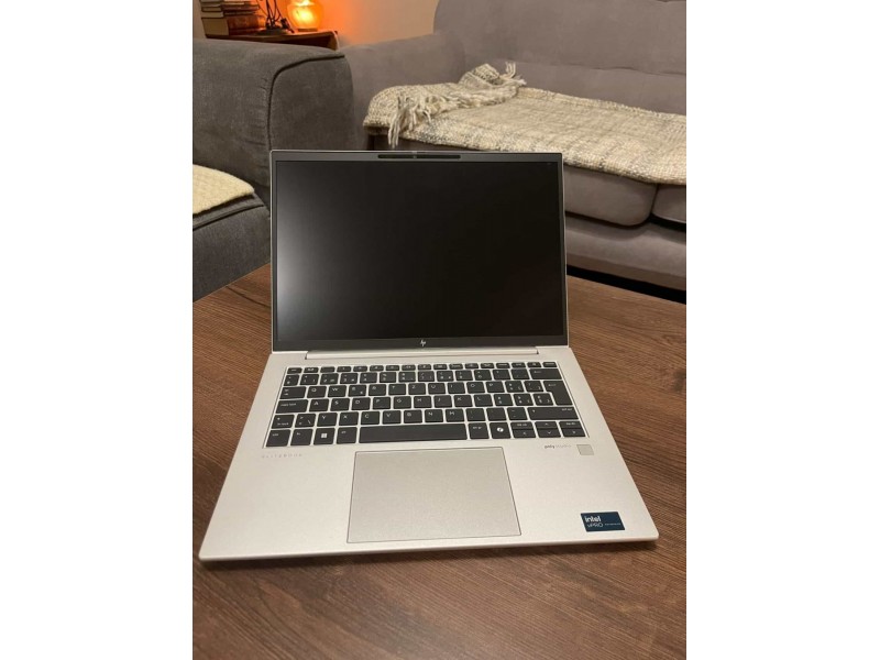 HP elitebook 840 g11