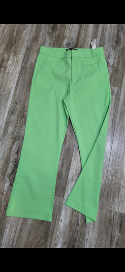 Zara pantalone