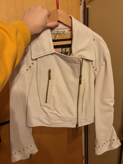 Kozna prolecna jaknica