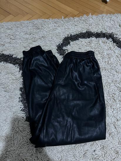 Zara pantalone