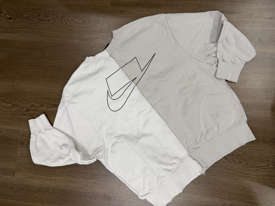 Nike zenski oversized duks