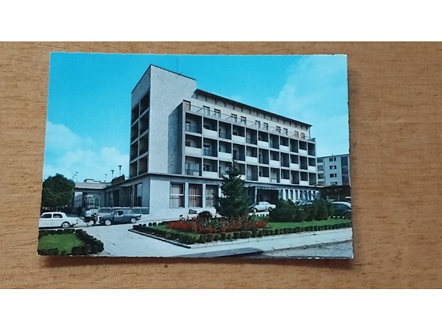 Priština - Hotel Kosovski Božur - Kosovo i Metohija