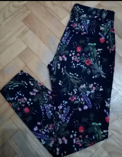 H&M šarene pantalone