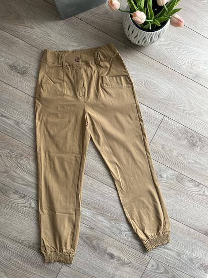    Nove pantalone UNI za M i L