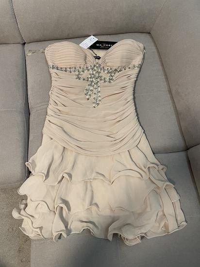 Majiore couture NOVA Vel 40 (L)   1000 din