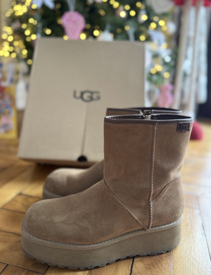 Ugg kao nove