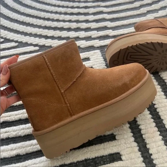 UGG platform original