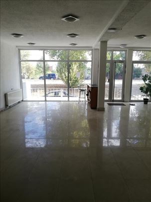 Višenamenski poslovni prostor