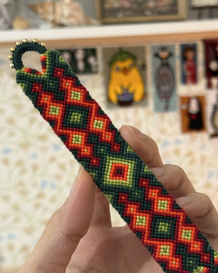 Pletena narukvica prijateljstva