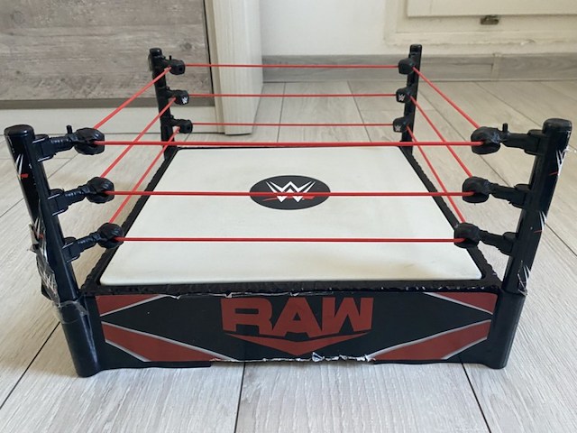 WWE Mattel Ring Raw, Plastic