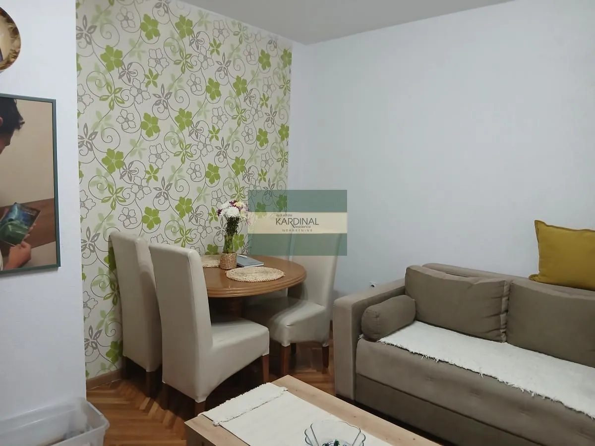 Prodaja, jednosoban stan, 52m², Erdoglija, Kragujevac