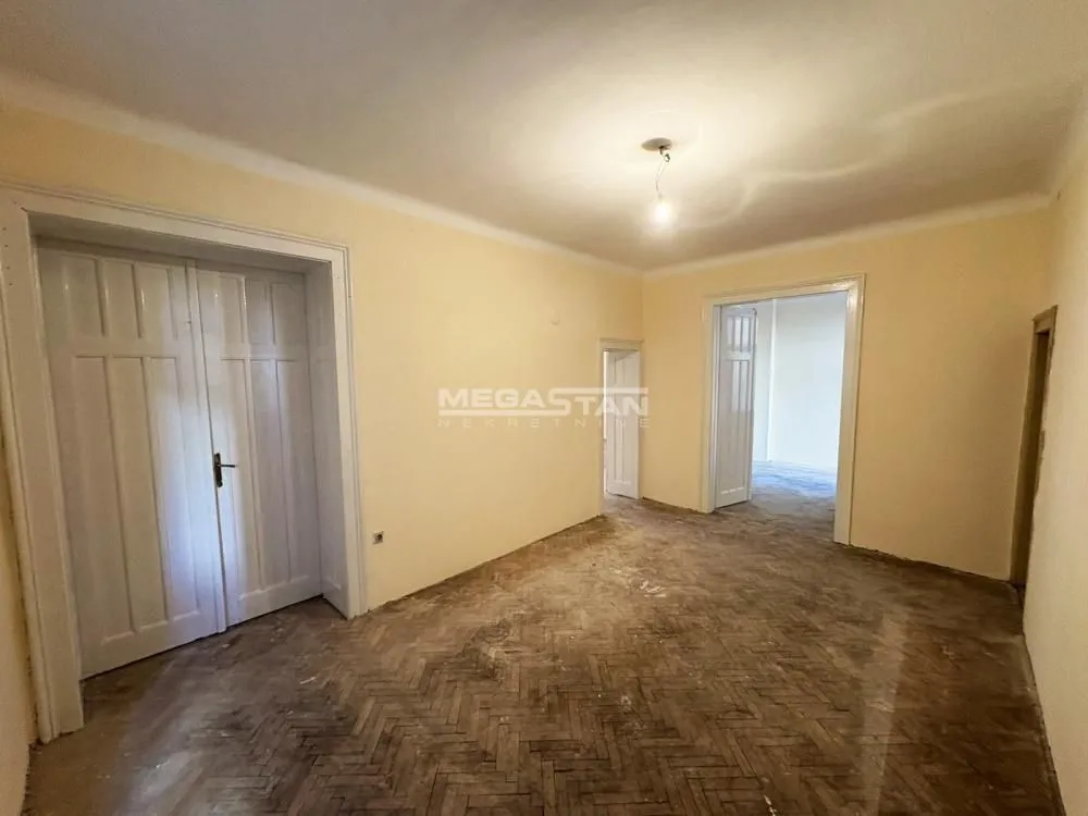 Prodaja, četvorosoban stan, 91m², Stari Grad, Beograd