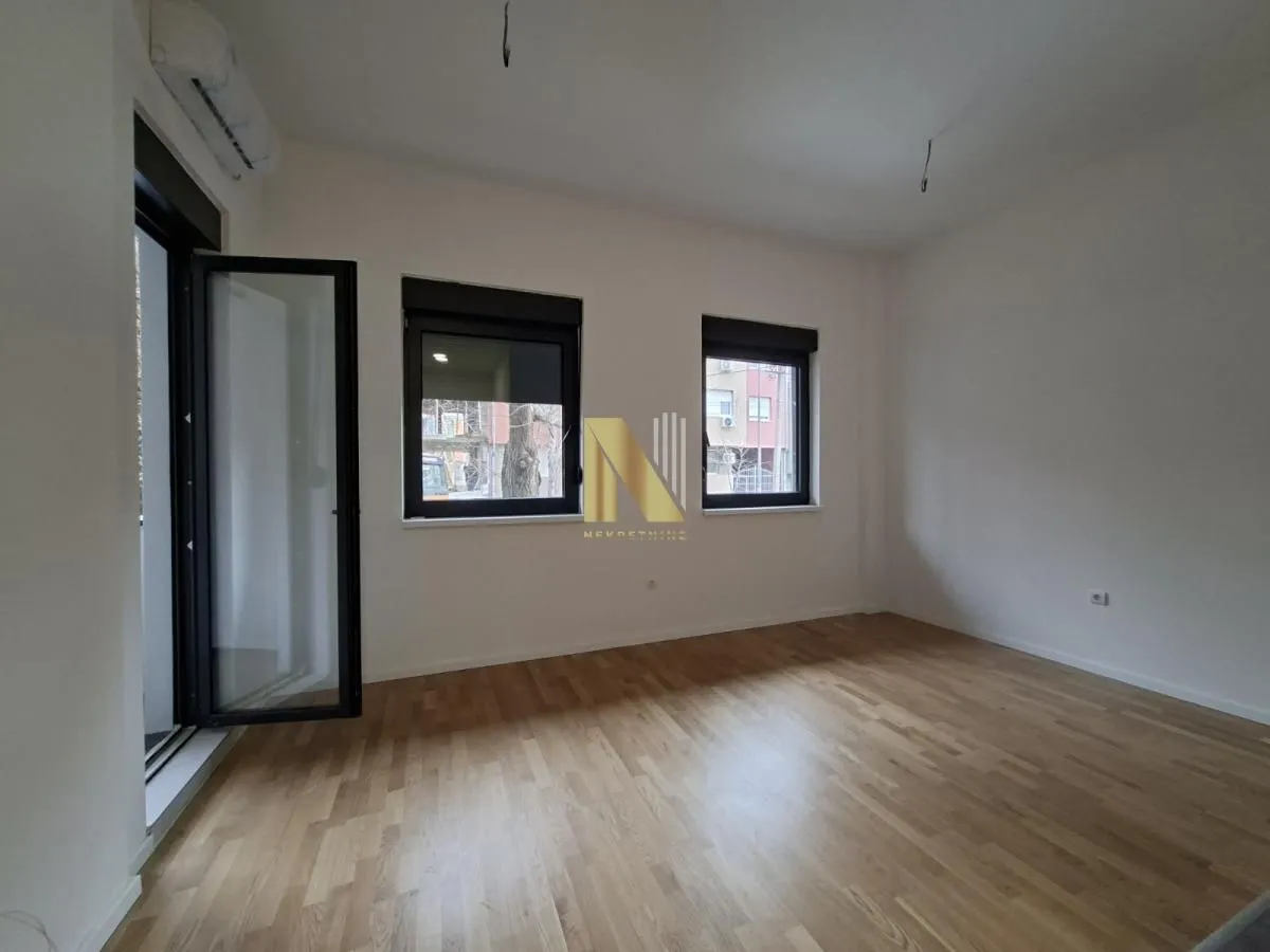Prodaja, garsonjera, 31m², Grbavica, Novi Sad Sve Podlokacije
