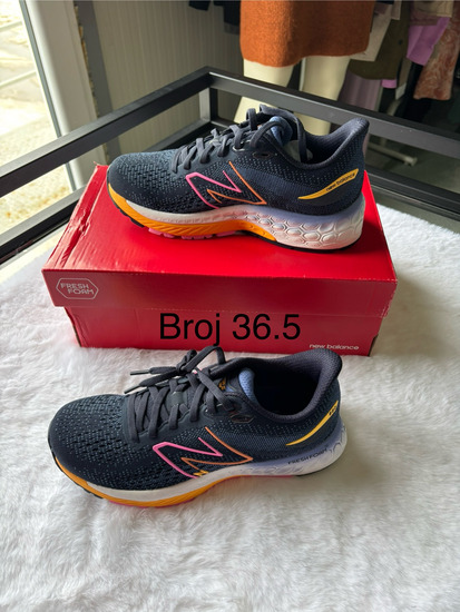 NB patike broj 36.5