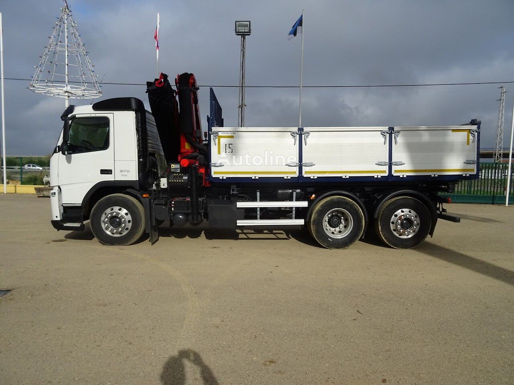 Volvo FM 370 kamion s ravnom platformom