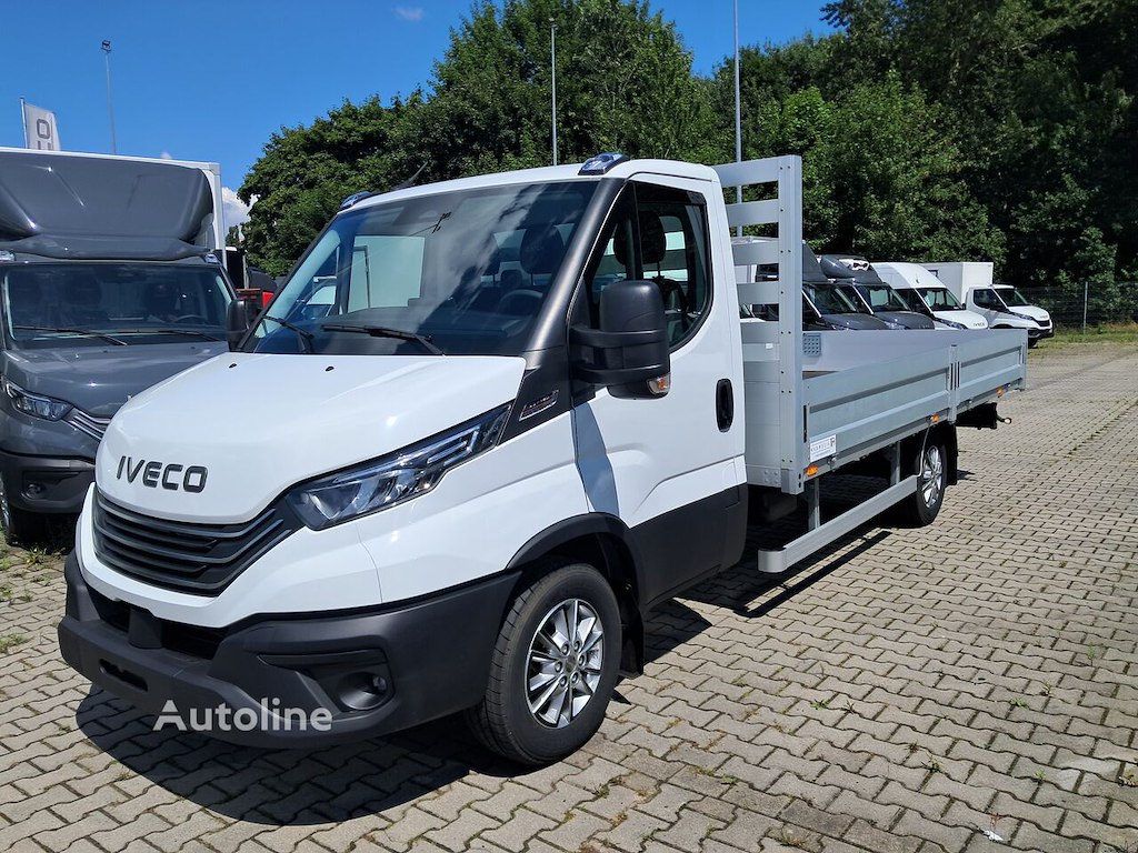 Novi IVECO Daily 35S18HA8 kamion s ravnom platformom