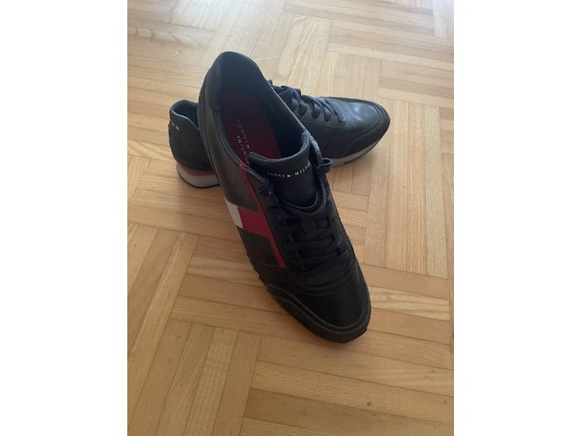 Tommy Hilfiger patike 43 | SKORO NOVE
