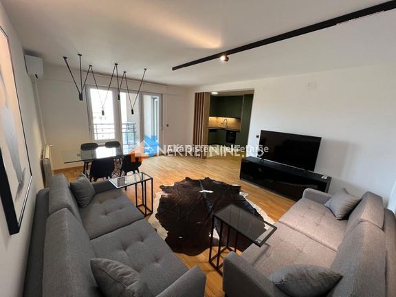 Savski venac, Sarajevska, 4.0 stan, 100m2, 1900 EUR, ID 47249