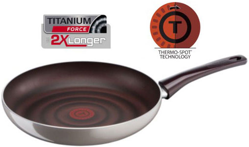 Tefal tiganj sa Titanium Force oblogom prečnika 24 cm Pleasure D50404