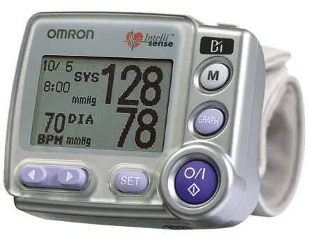 Omron R7 digitalni automatski merač krvnog pritiska za članak ruke