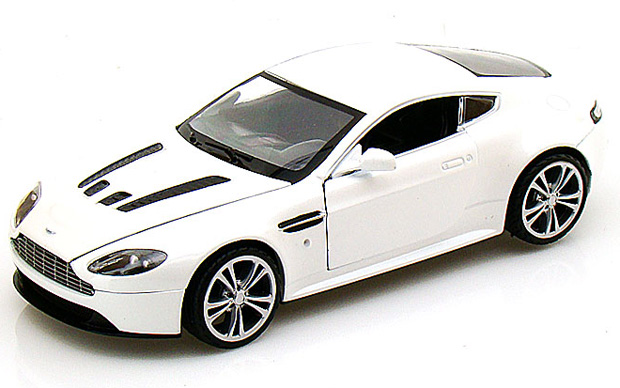 Autić 1:24 MotorMax Aston Martin V12 Vantage 225435-21