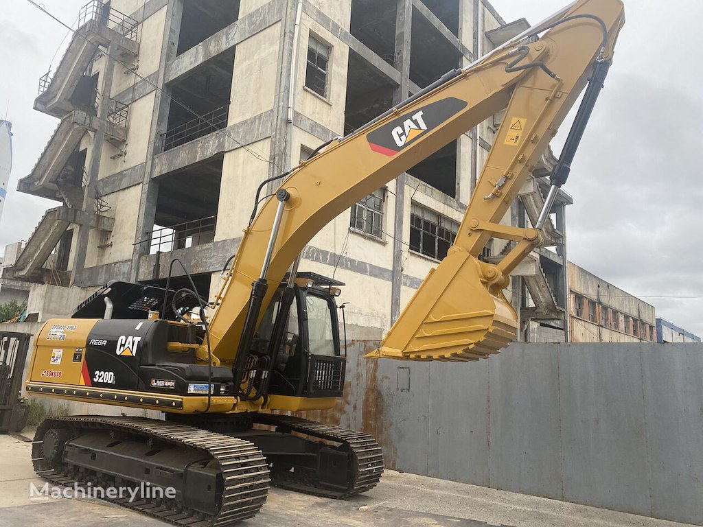 Caterpillar 320DL with CAT 3066 bager guseničar