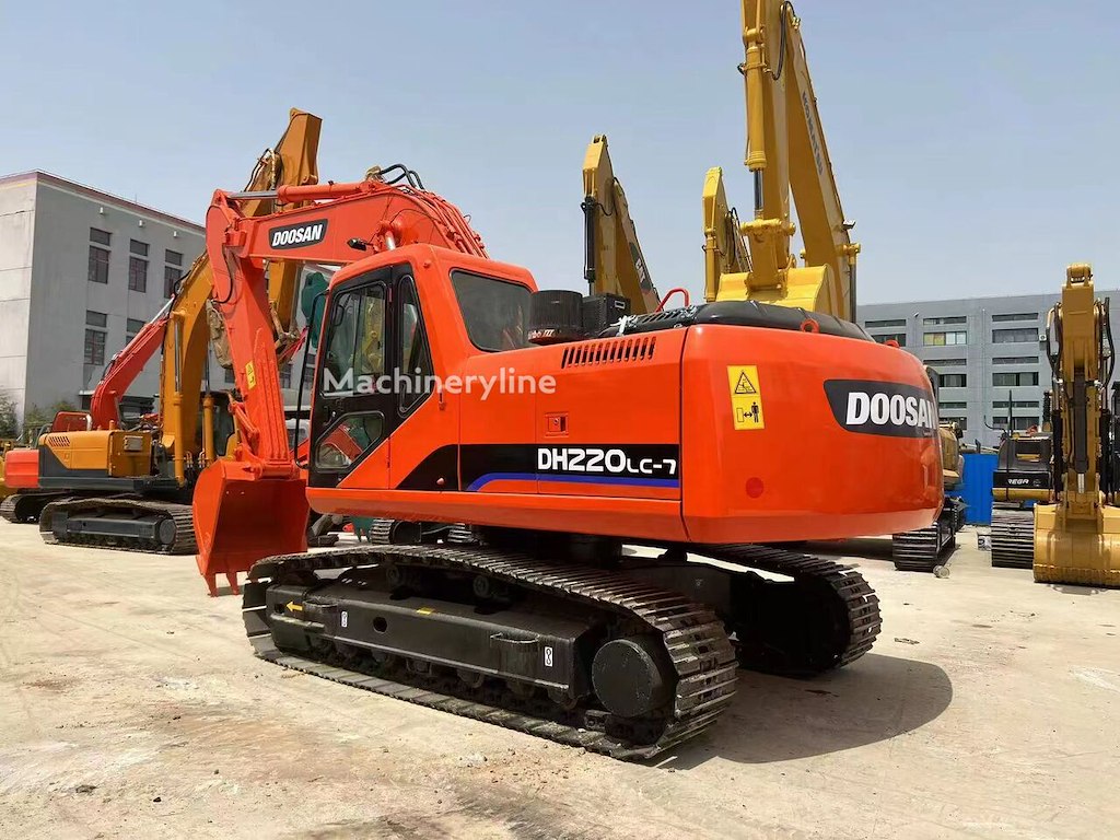 Doosan DH220 bager guseničar
