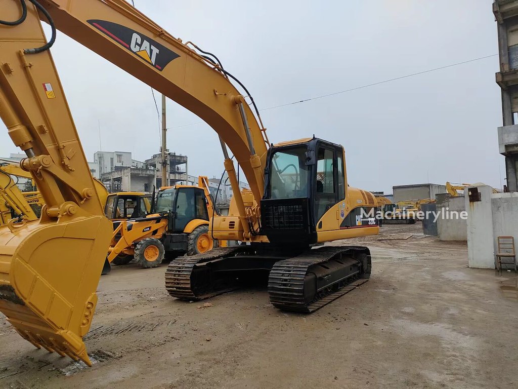 Caterpillar 320C bager guseničar