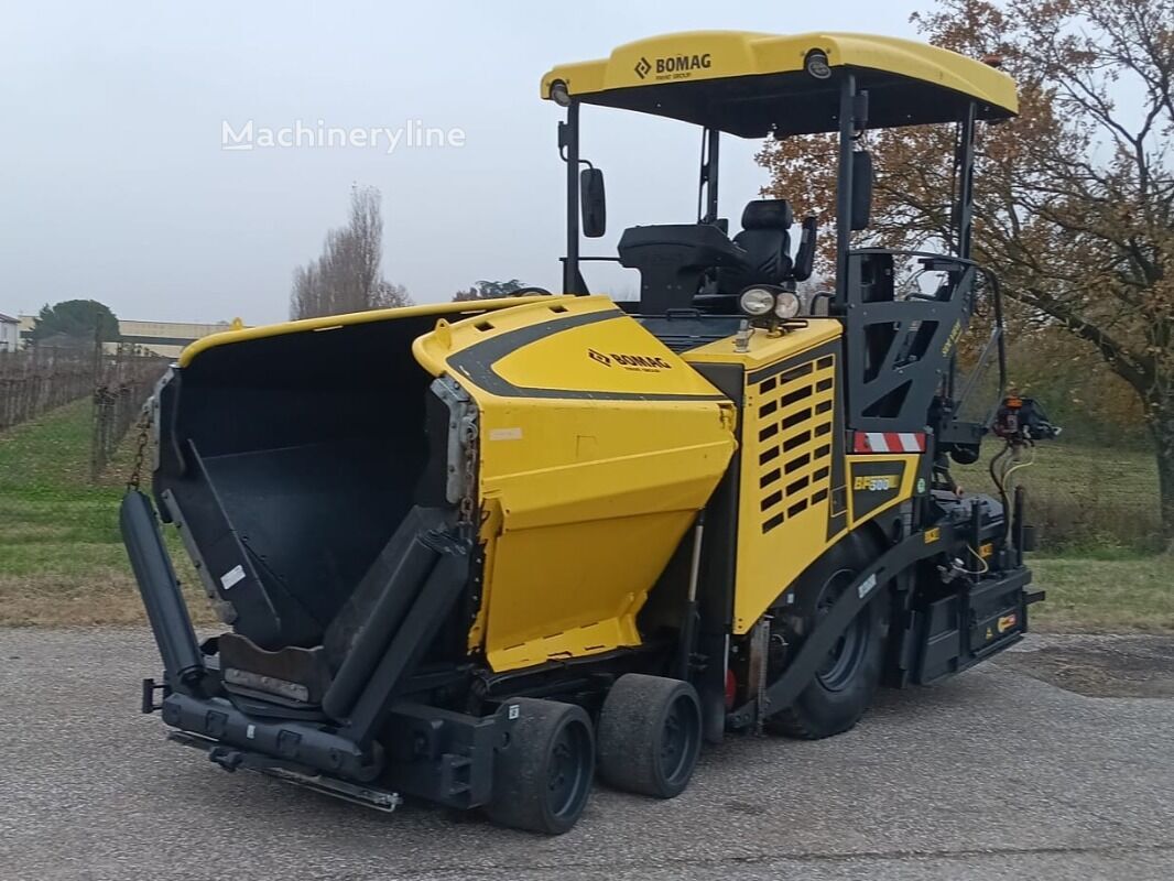 BOMAG BF 300 P-2 S340-2 TV Stage V/Tier 4f asfaltni finišer točkaš