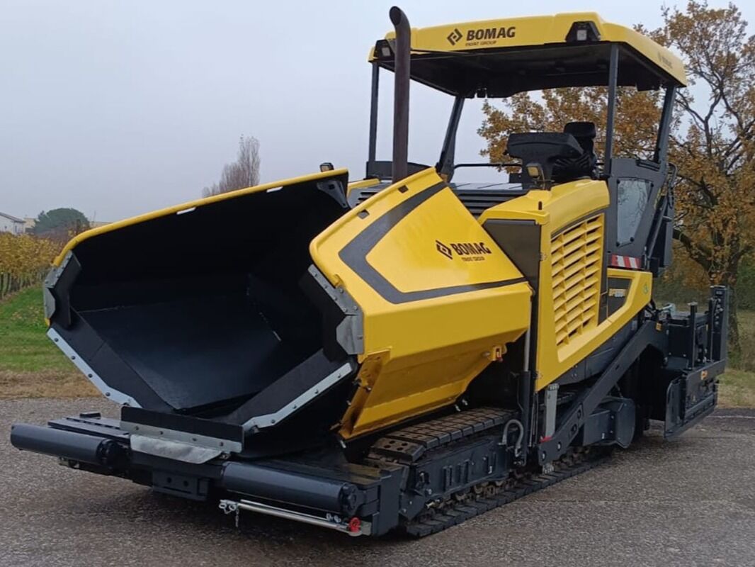 BOMAG BF 800 C-3 S600 A-Pave Stage V/Tier 4f asfaltni finišer guseničar