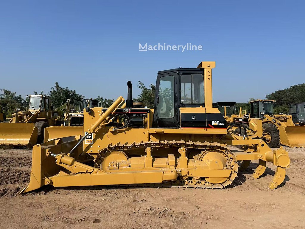 Caterpillar D6G buldožer