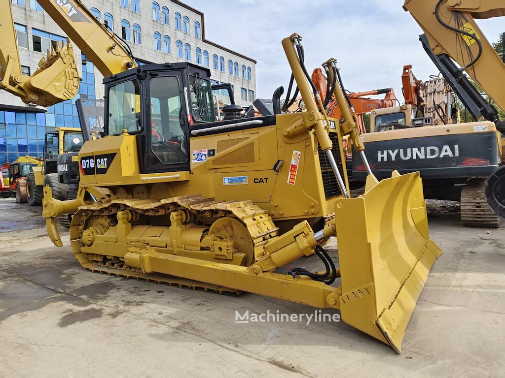 Caterpillar D7G buldožer