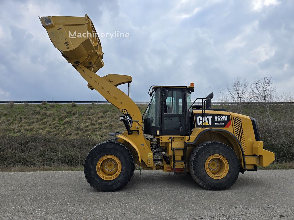 Caterpillar 962M prednji utovarivač
