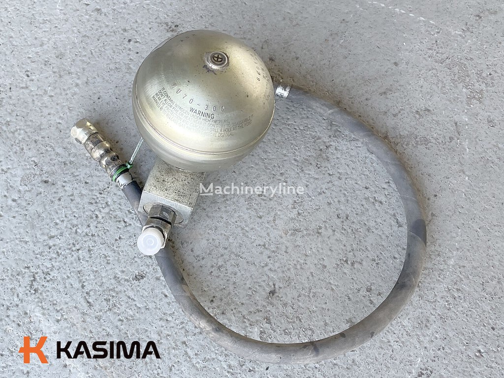 Komatsu 22U-60-21330 posuda za kočione tečnosti za Komatsu PW160-7 bagera