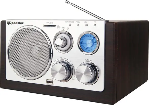 Roadstar retro drveni radio sa USB portom i slotom za memorijske kartice HRA-1220