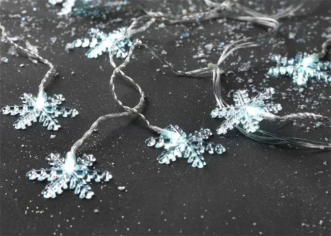 Novogodišnje lampice sa 20 LED dioda Snow Flakes