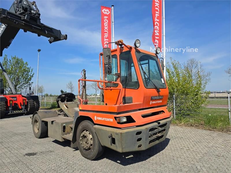 Terberg YT182 terminalni tegljač