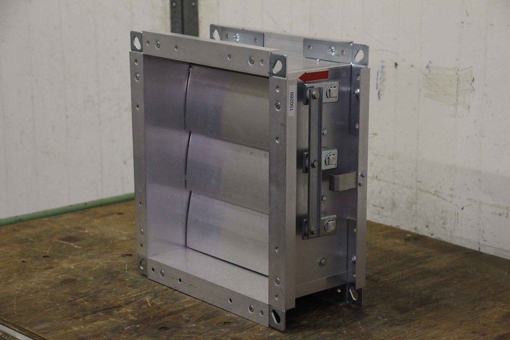 Lucoma DRK 370 x 405 mm ventilaciona oprema