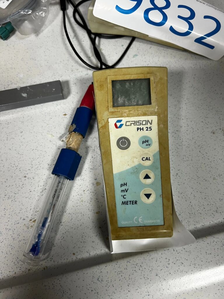 Crison PH25 pH merač
