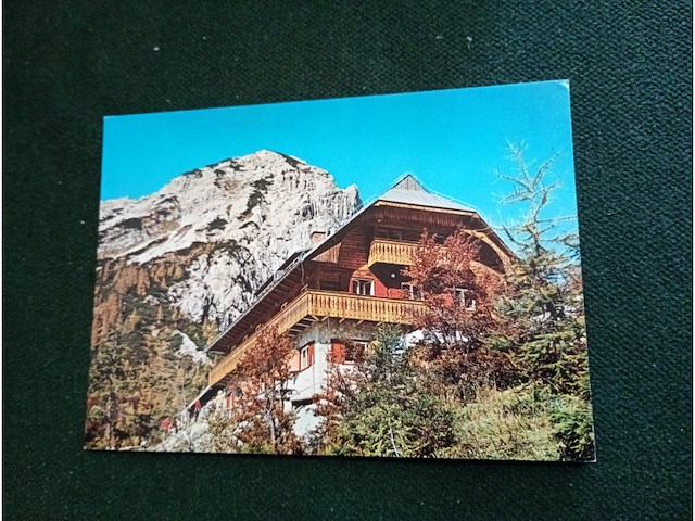 Vršić Tičarjev Dom
