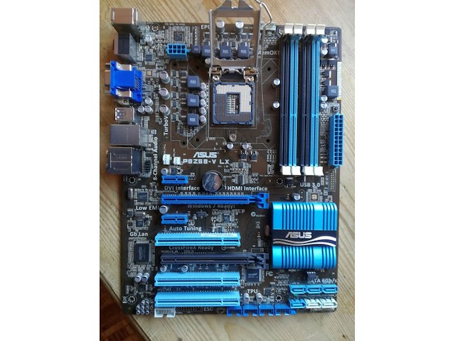 Matična Asus P8Z68-V LX, LGA 1155 i procesor i5-2400