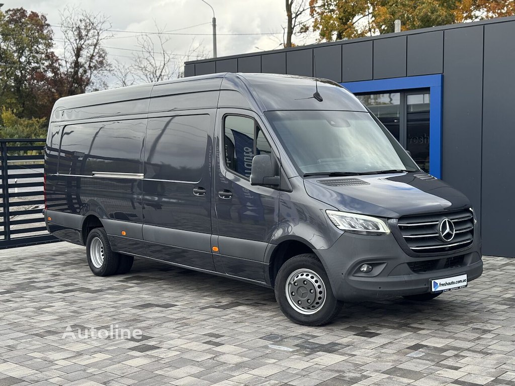 Mercedes-Benz minibus furgon