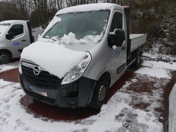 Prodaje se Opel Movano kamion s ravnom platformom < 3.5t na aukciji