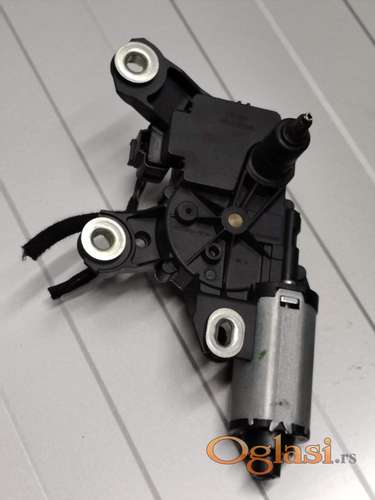 Audi a3 v8 zadnji motor brisaca 2012-2020
