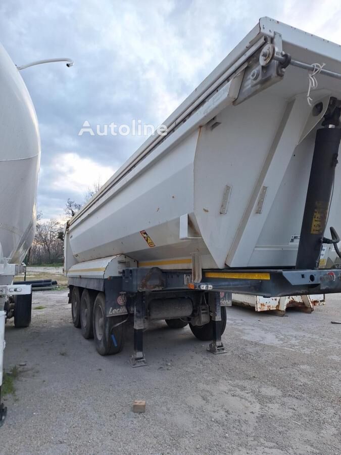 LeciTrailer Non spécifié poluprikolica kipera