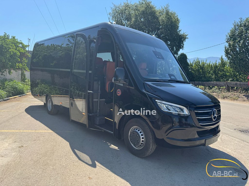 Novi Mercedes-Benz Sprinter NERO prigradski autobus