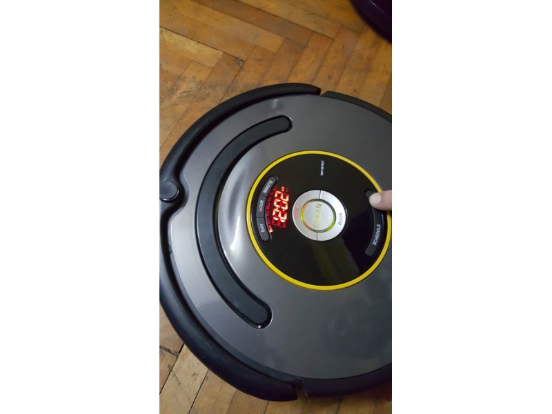 robot usisivac iRobot roomba 650