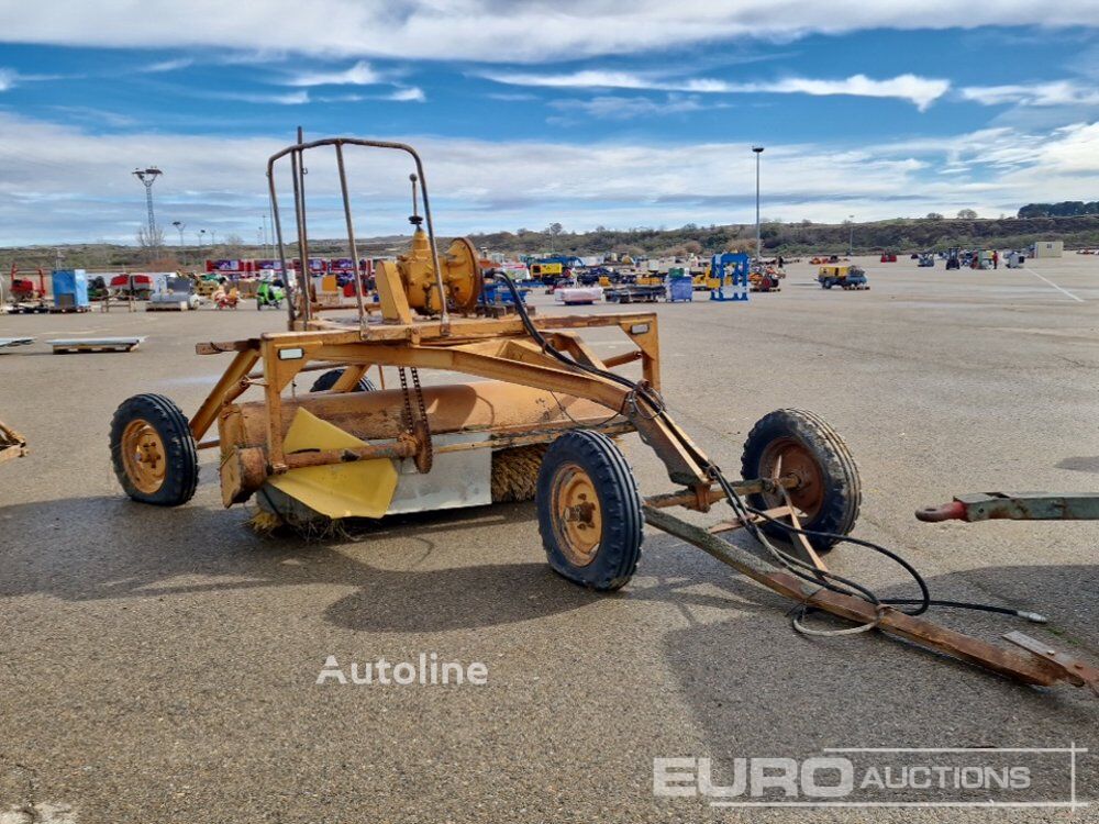 Prodaje se Lebrero četku za čišćenje ulica na aukciji