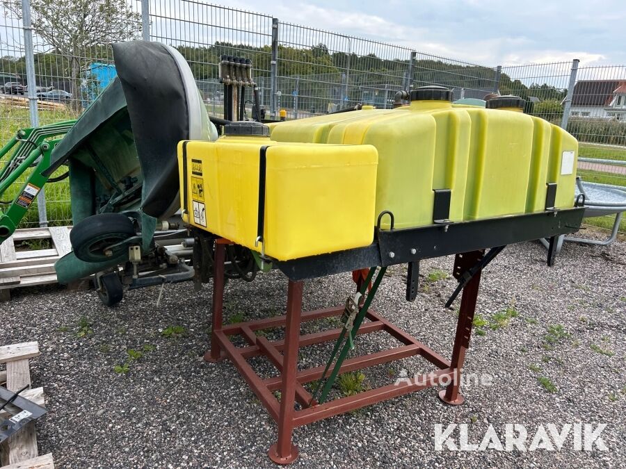 Prodaje se John Deere HD200 Sprayer čistač snega na aukciji