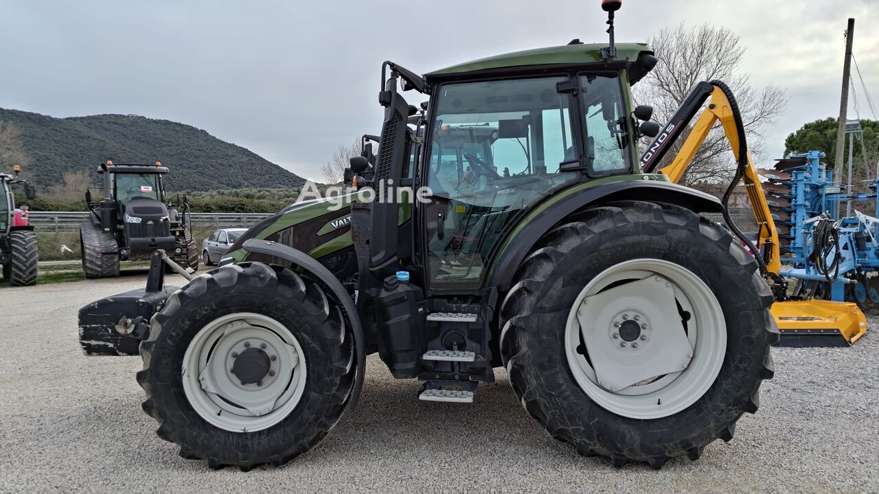 Valtra G135A traktor točkaš